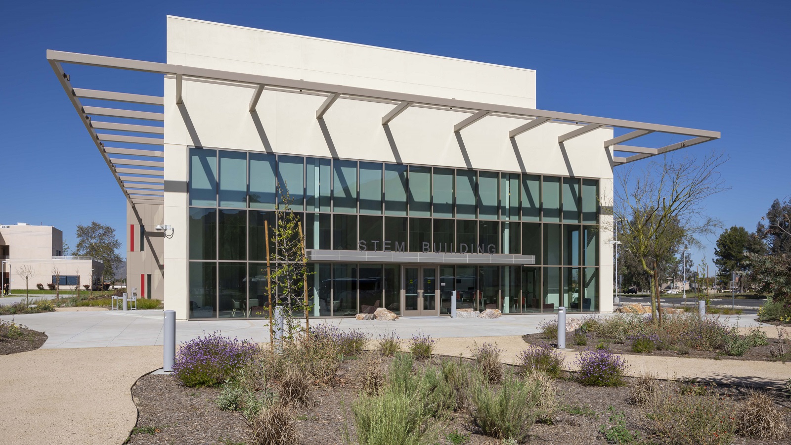 MtSanJacintoCollege_STEM (1)_Web - C.W. Driver